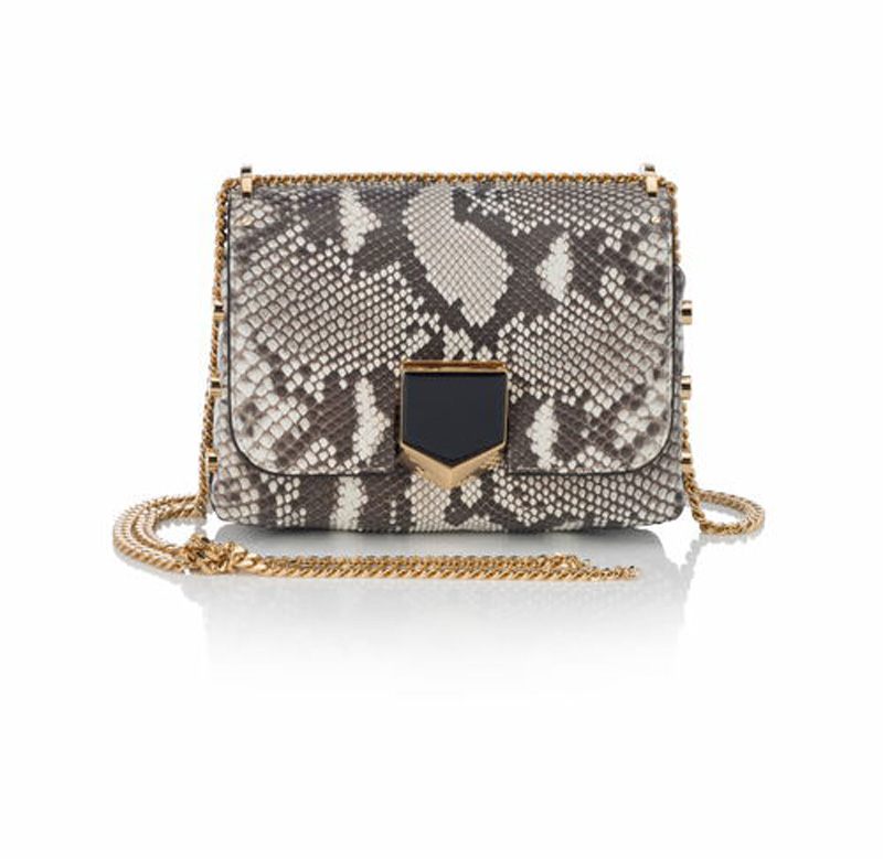 国际名人SOFIA RICHIE 穿上JIMMY CHOO “LOCKETT PETITE”